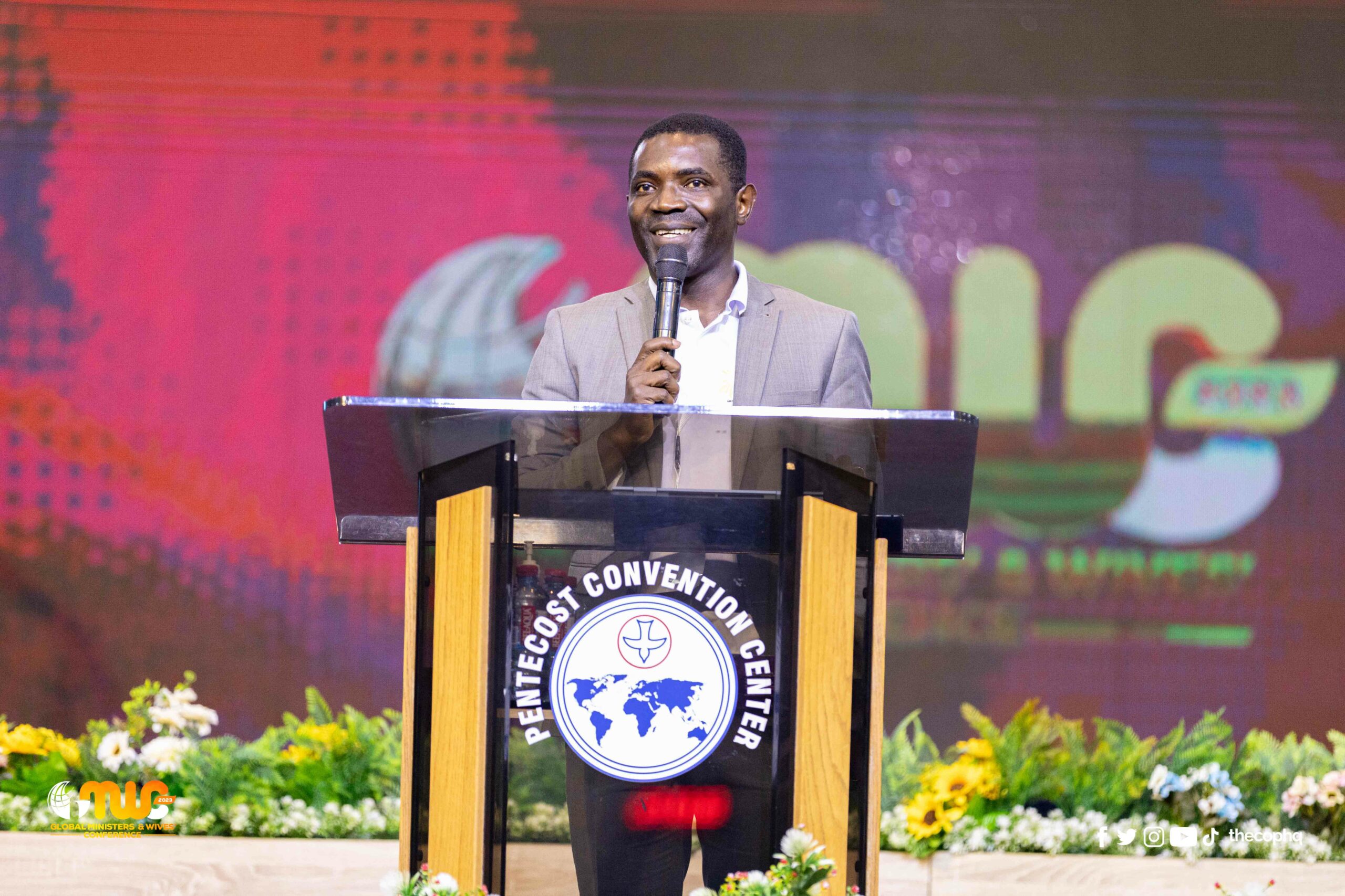 VC Woos the Support of COP Ministers and Wives for the University A+ ...